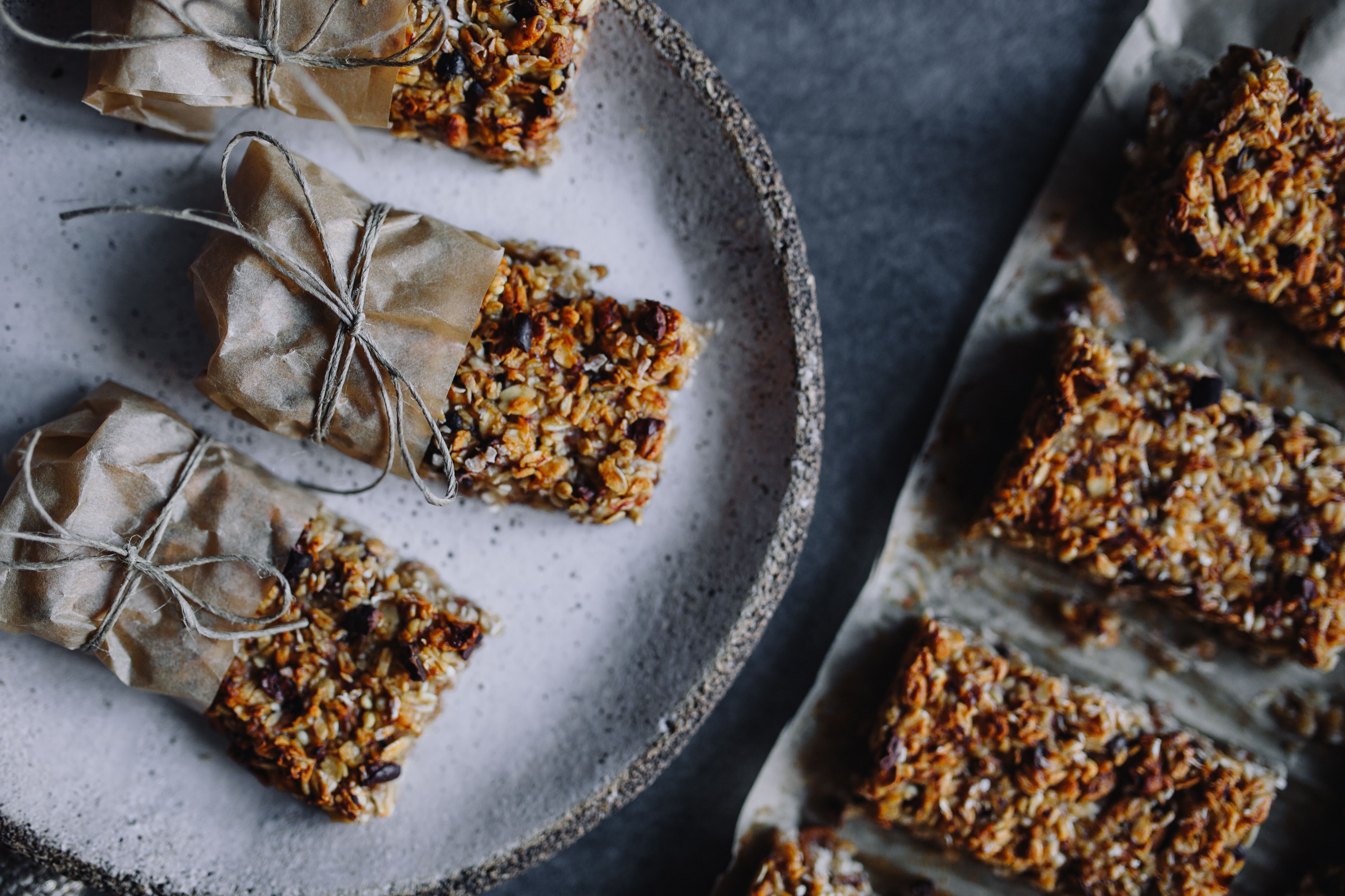 Brzi recept bez pečenja: energetske pločice za savršen snack koji diže ...