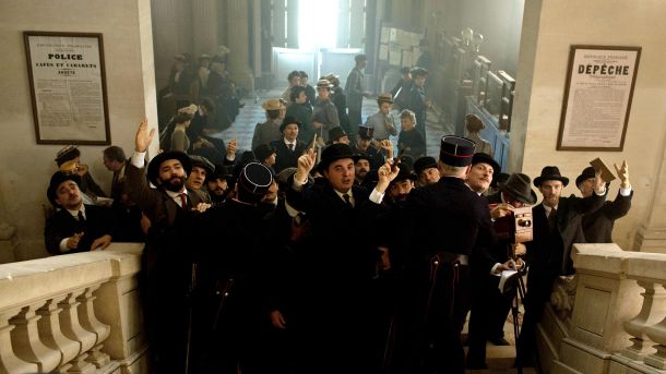 Stiže raskošna i napeta povijesna serija smještena na stare ulice ...