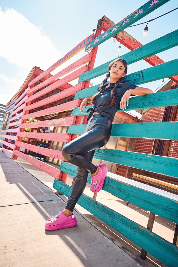 Crocs obuća oduševljava u ljetnim bojama i uzorcima – Wish