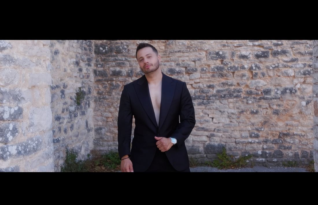 David Temelkov predstavio je svoj novi singl "Laku noć, anđele" - Wish mama